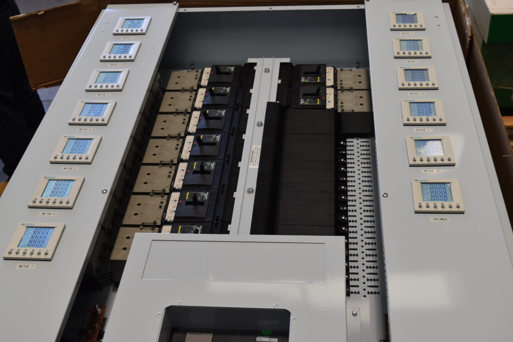 Panelboard powered up 3 - LV Power